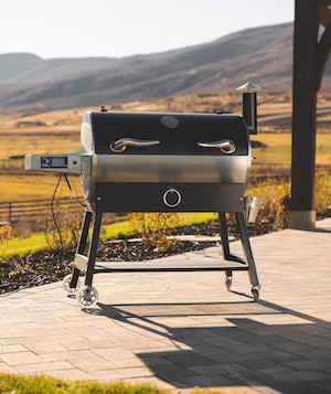 Win a Free RECTEQ RT-700 Grill 2022 | ShipHawk